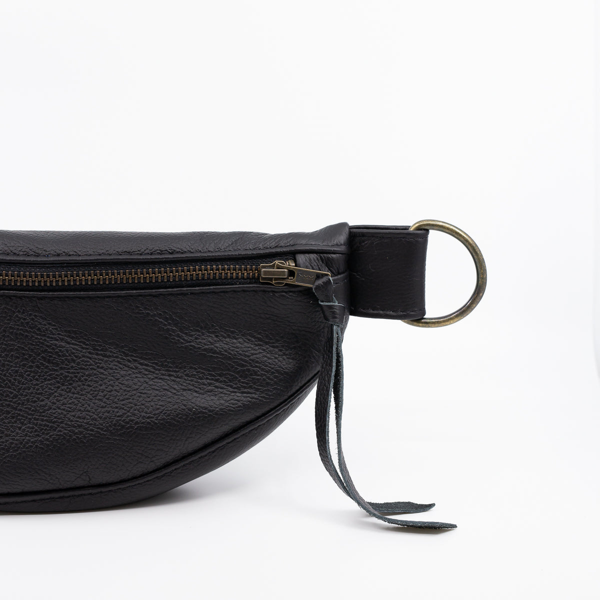 Black Leather – Roncy Packs